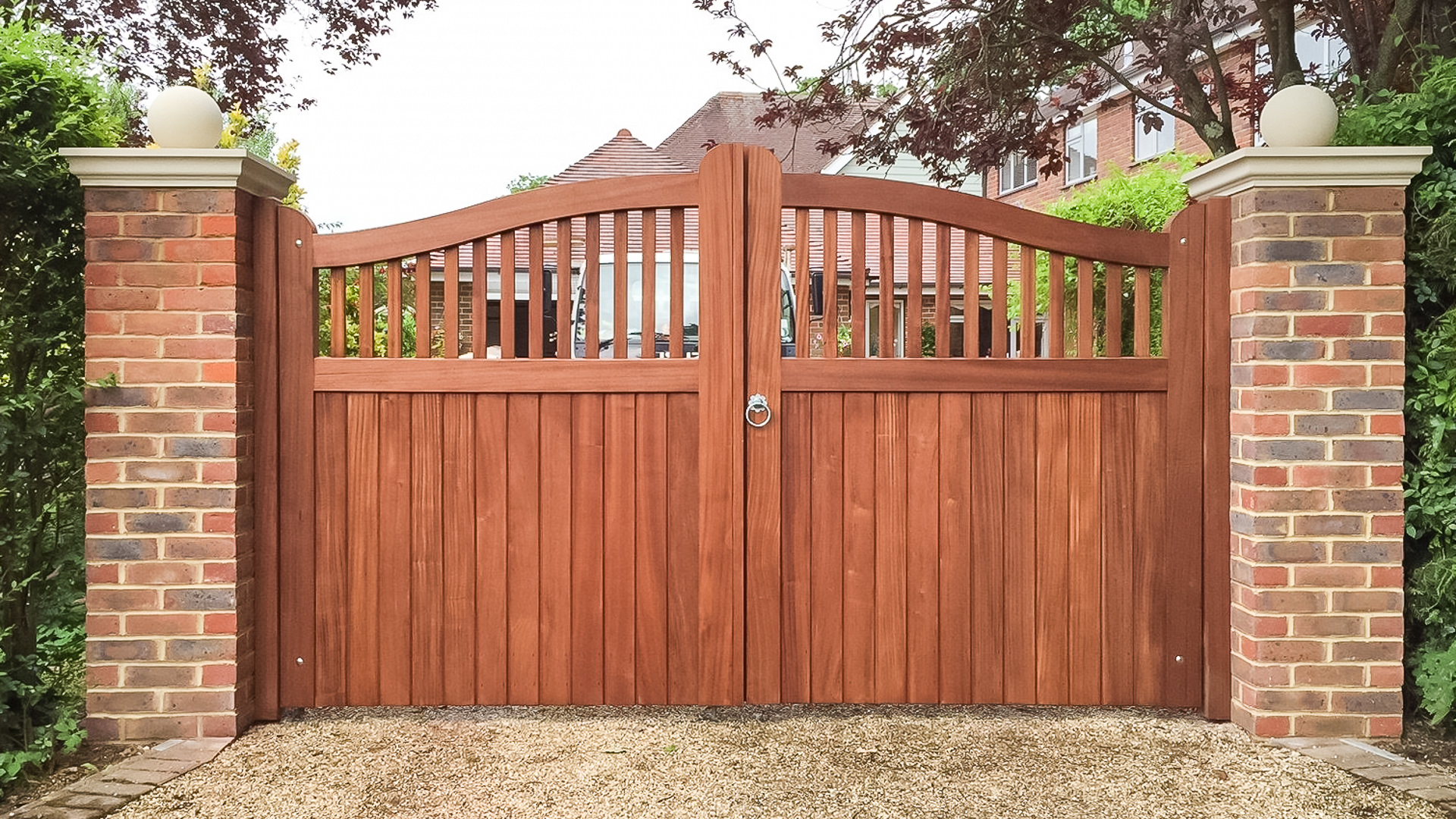 Lulworth Wooden Electric driveway automation gates | Electric Gates UK
